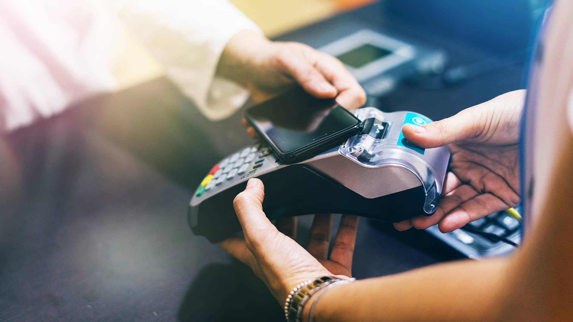 Easy Guide To Credit Card Machine: Select The Right One For Small ...